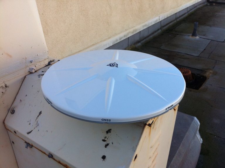 SSI Installs GPS Base Station at Wrigley Marine Science Center - USC ...